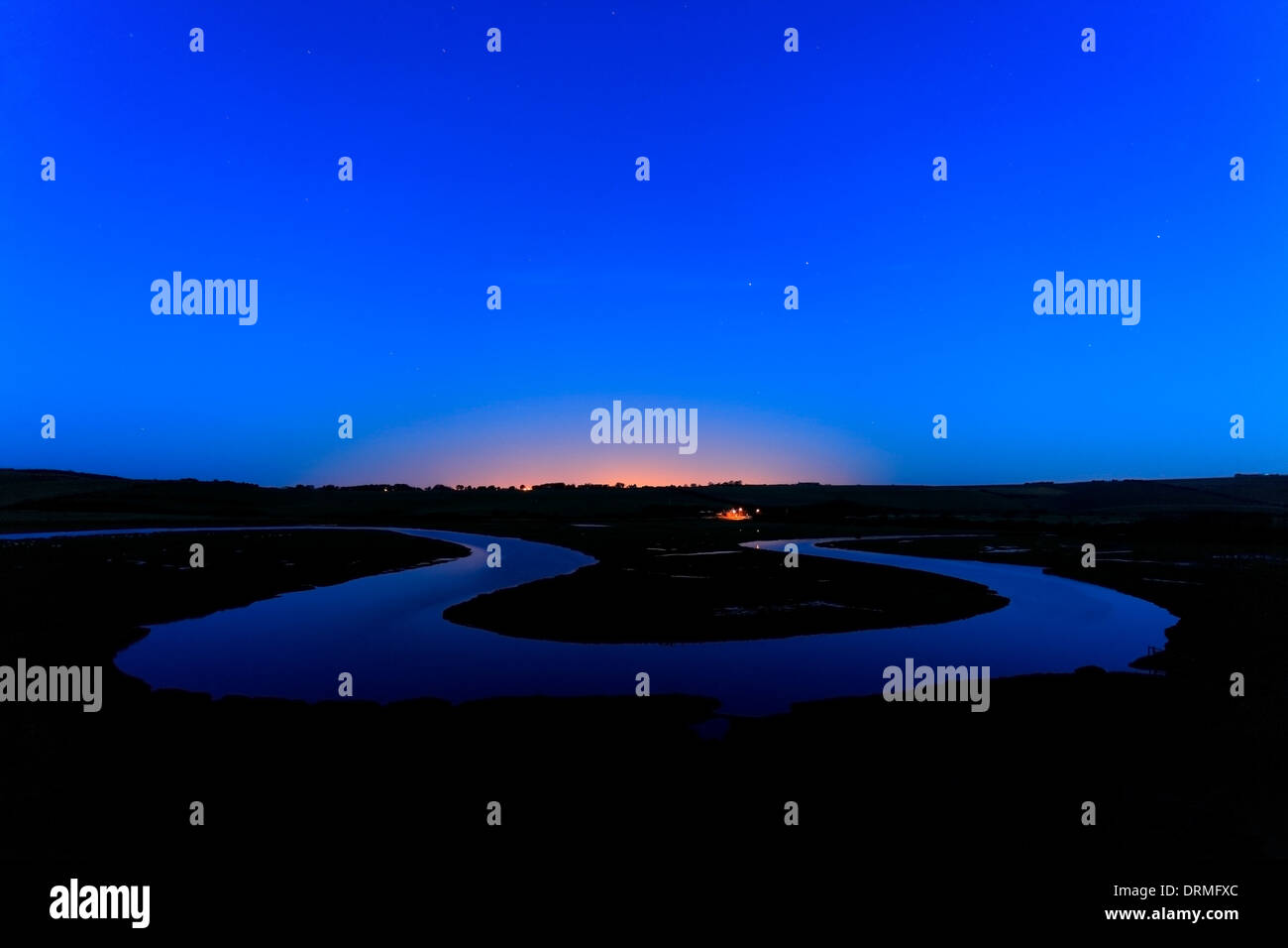 River meander uk hi-res stock photography and images - Alamy