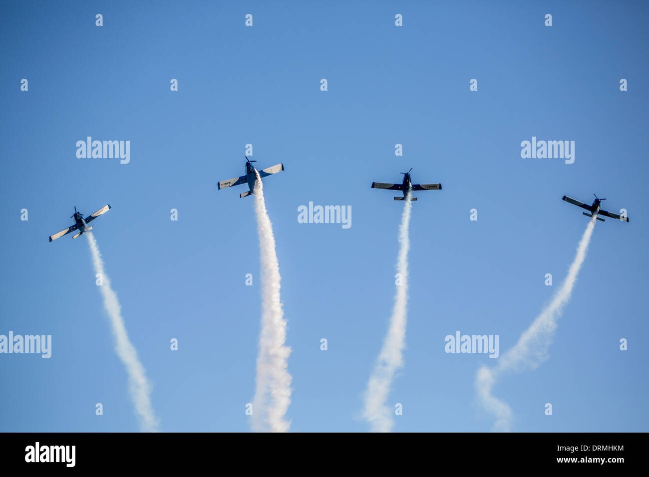 Airplanes in flight Stock Photo - Alamy