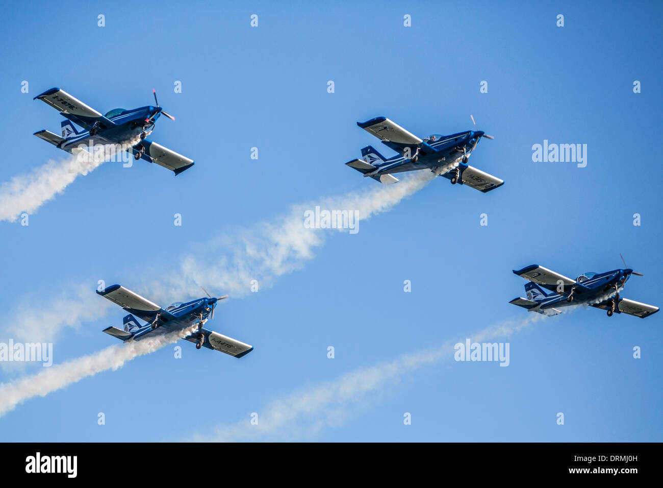 Airplanes in flight Stock Photo - Alamy