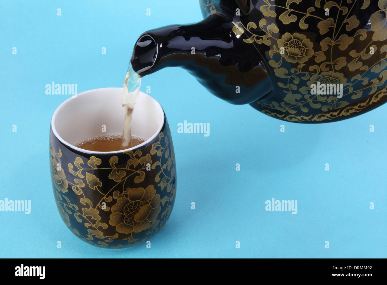 Pouring art hi-res stock photography and images - Alamy