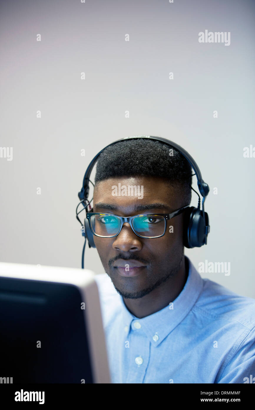 Office on computer hi-res stock photography and images - Alamy