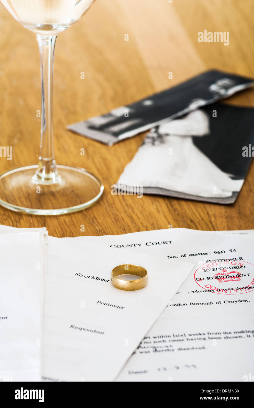 Conceptual separation hi-res stock photography and images - Alamy