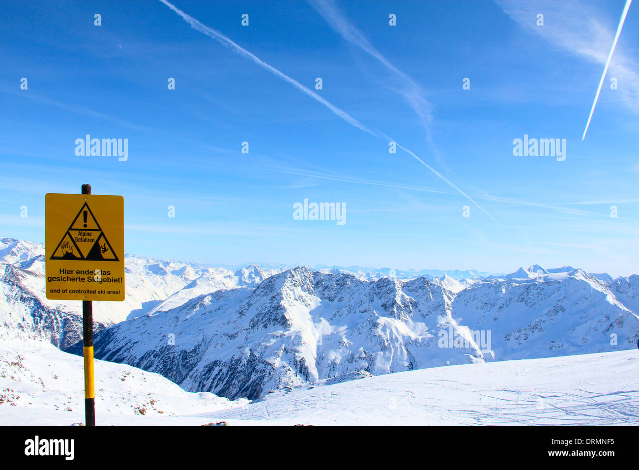 Weather extreme danger mountain hi-res stock photography and images - Alamy