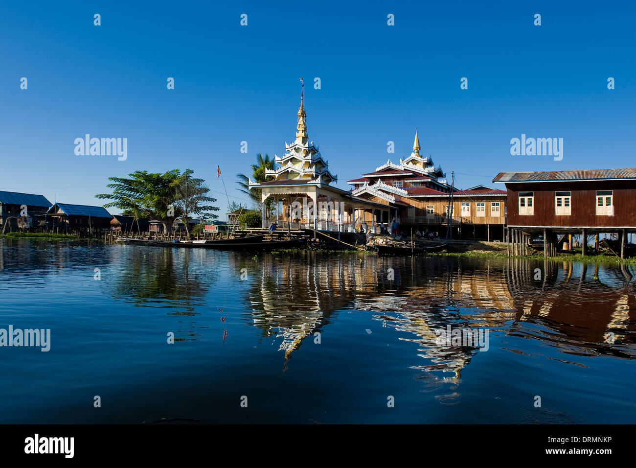 Myanmar, Inle lake, old paya Stock Photo - Alamy