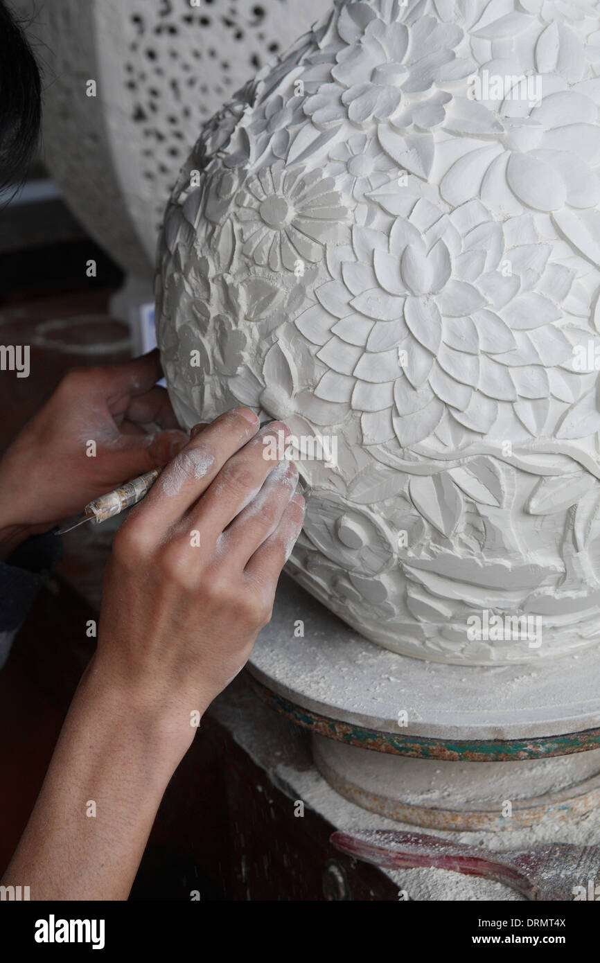 carve porcelain process Stock Photo - Alamy