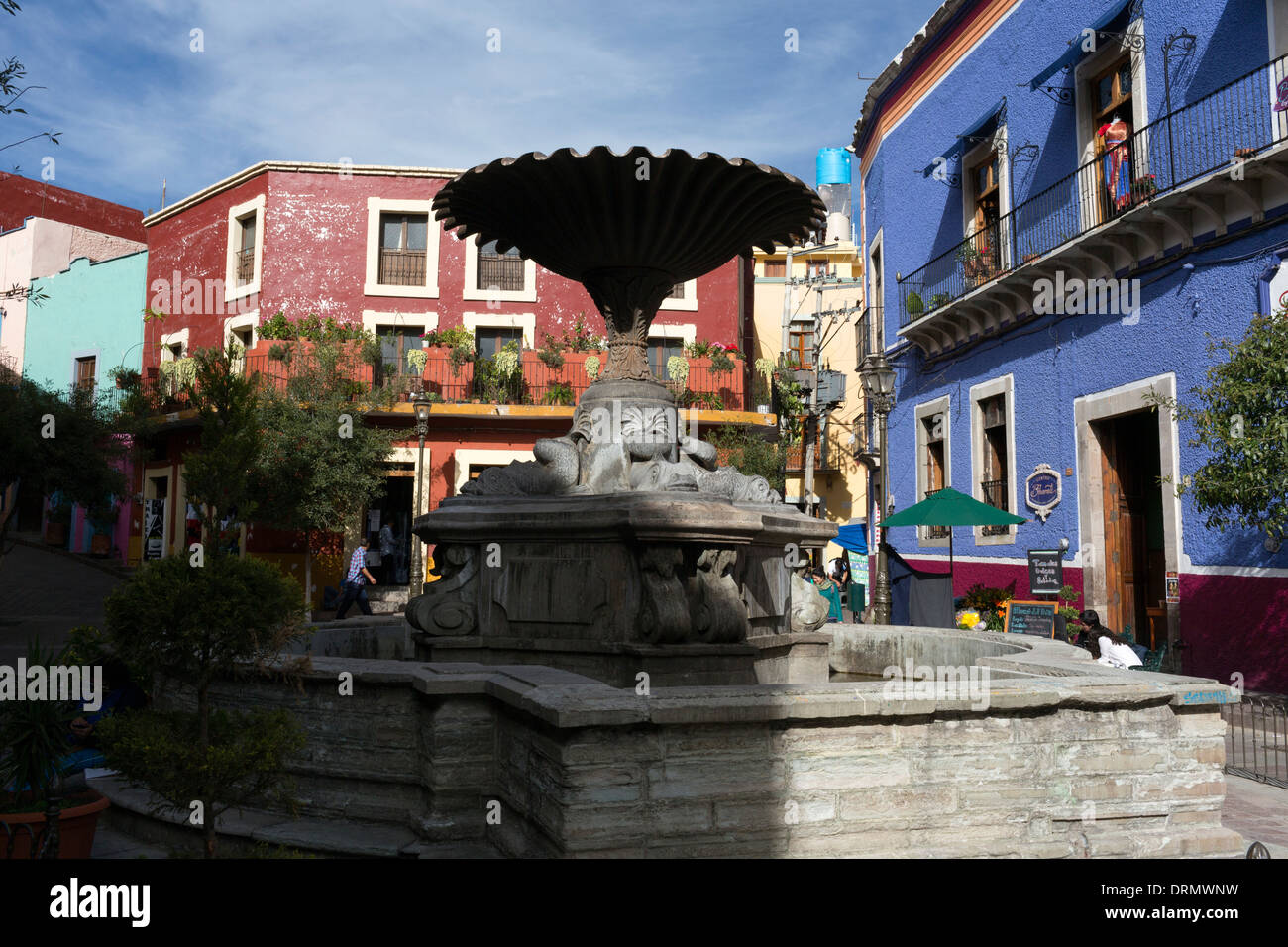 Fountain plaza guanajuato mexico hi-res stock photography and images ...