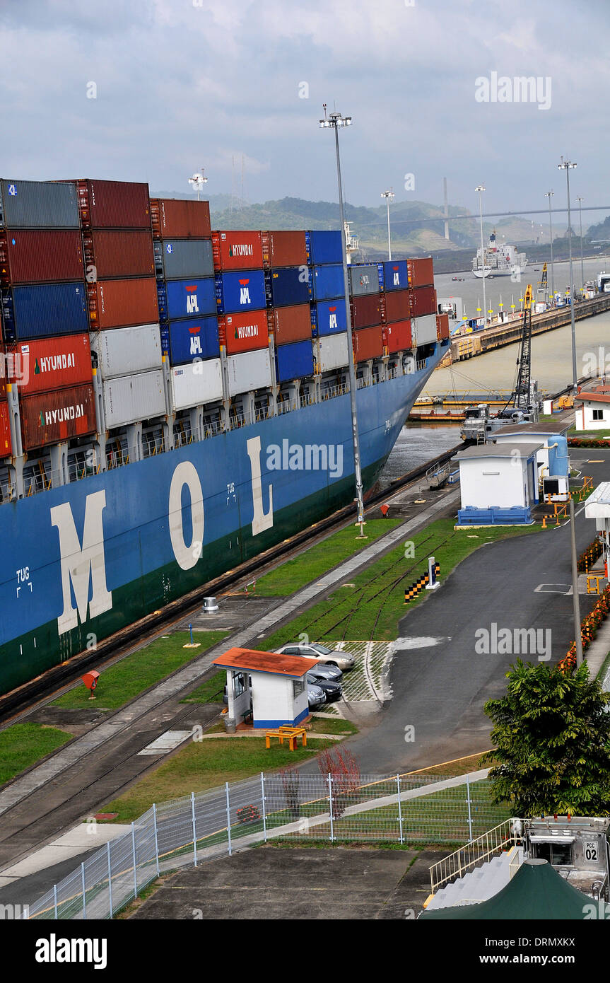 Maritime containers hi-res stock photography and images - Alamy