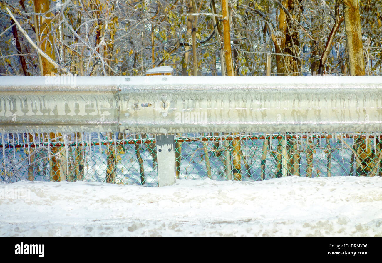 Guardrail hi-res stock photography and images - Alamy