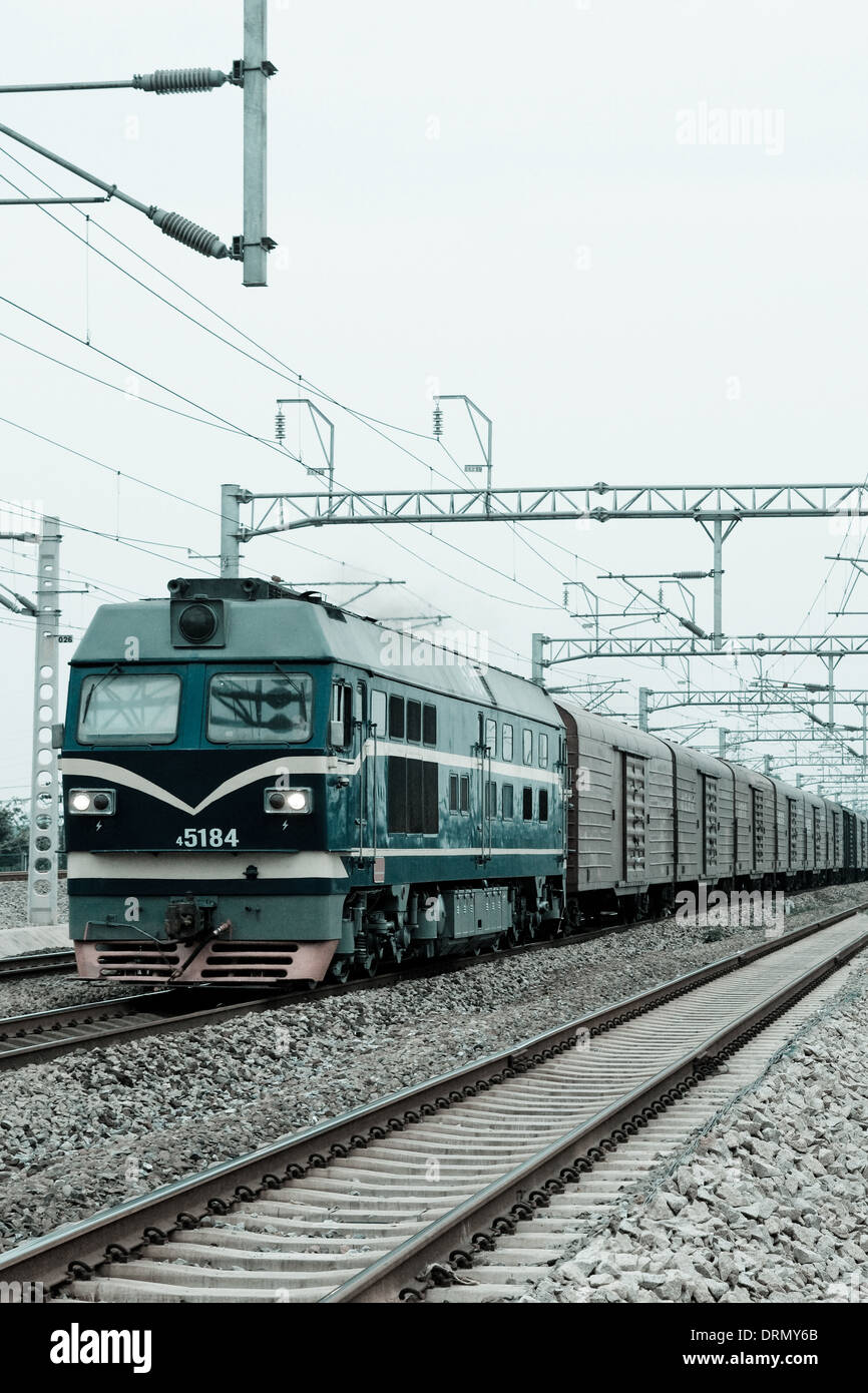 Advance train hi-res stock photography and images - Alamy