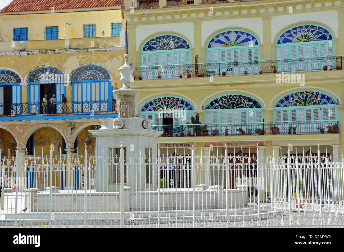 Havana cuba stained glass windows hi-res stock photography and images ...
