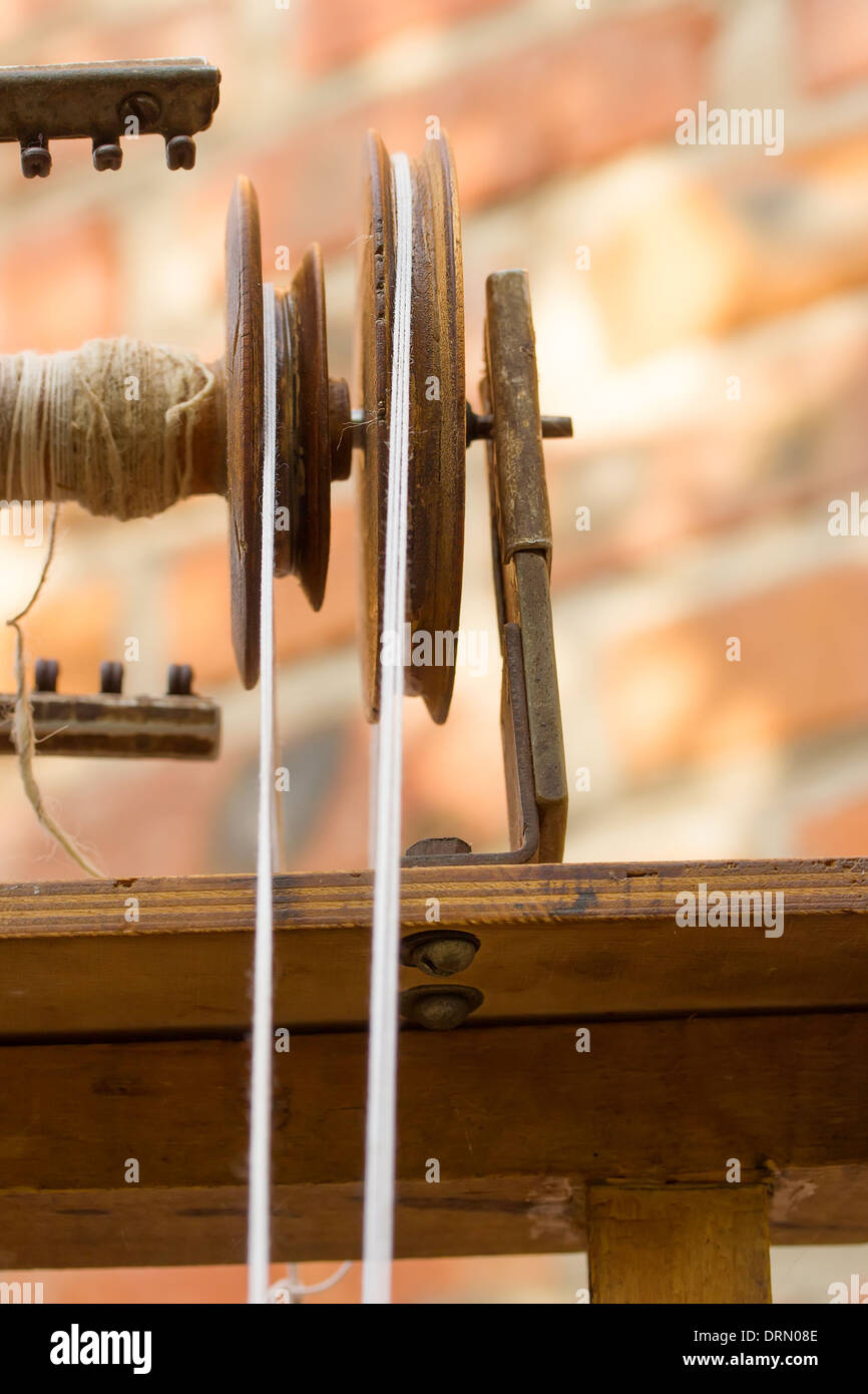Spin pulley hi-res stock photography and images - Alamy