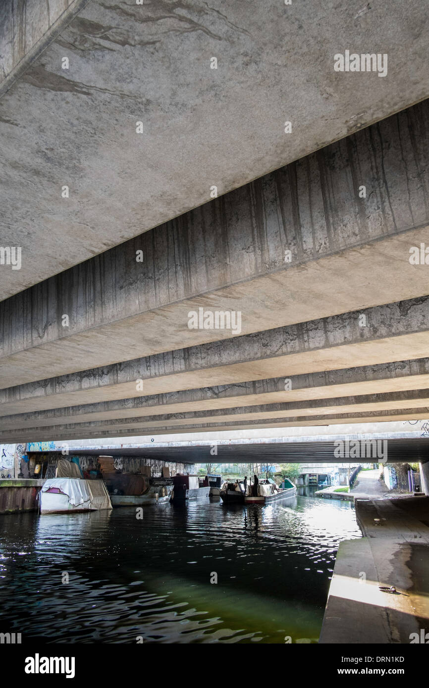 Infrastructure london england uk hi-res stock photography and images ...