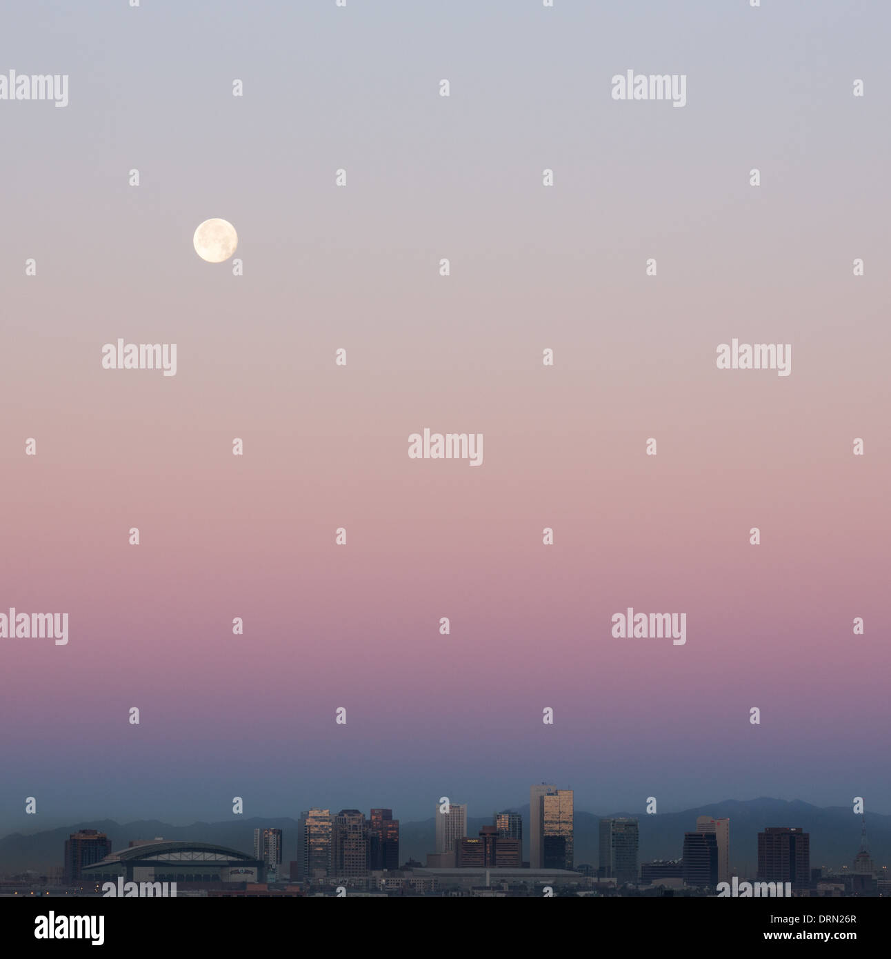 Phoenix skyline hi-res stock photography and images - Alamy