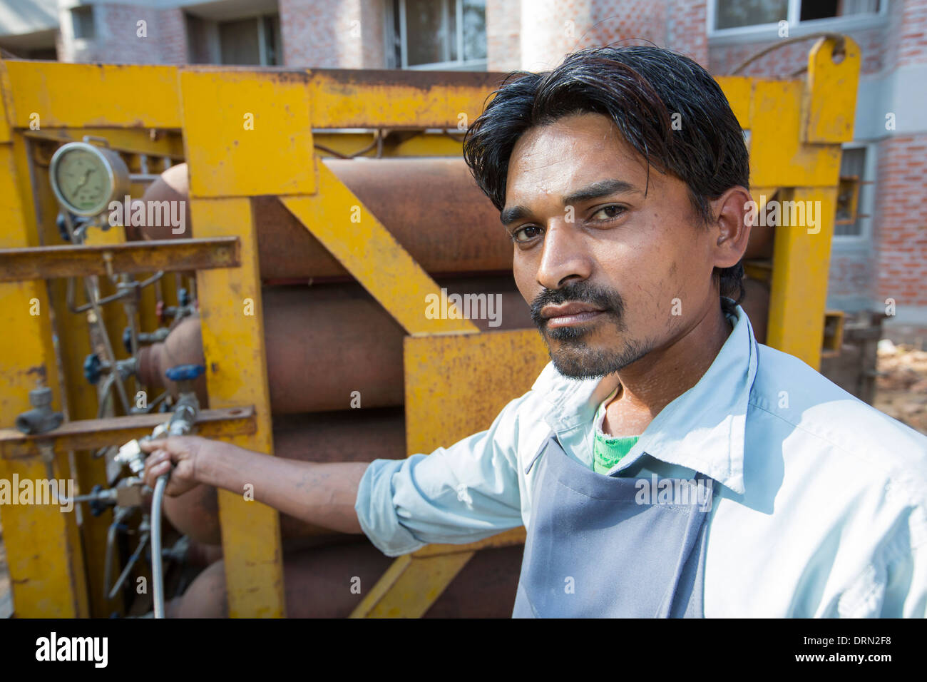 Indian cooking gas hi-res stock photography and images - Alamy