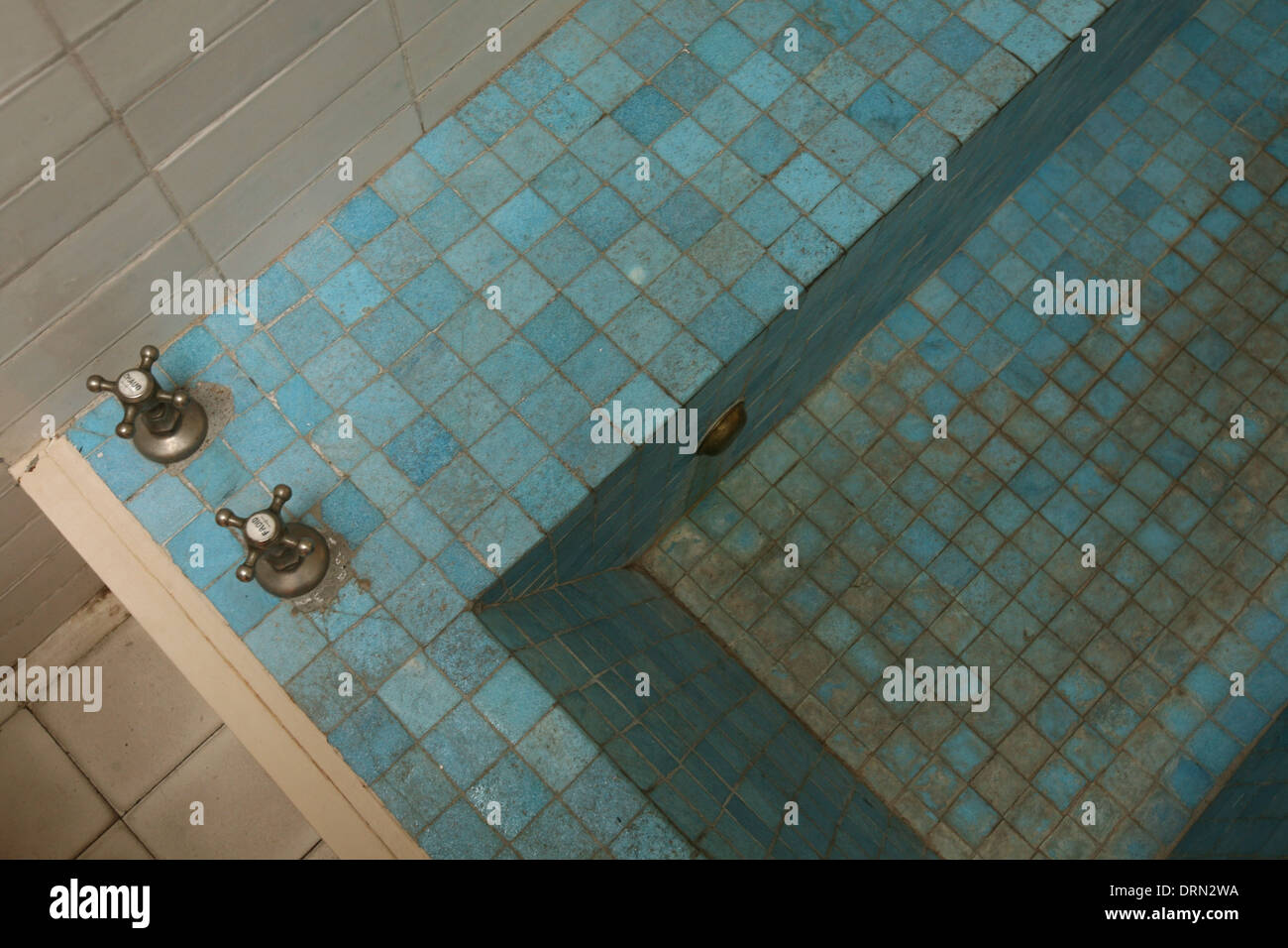 Main bathroom in the Villa Savoye designed by Swiss architect Le ...