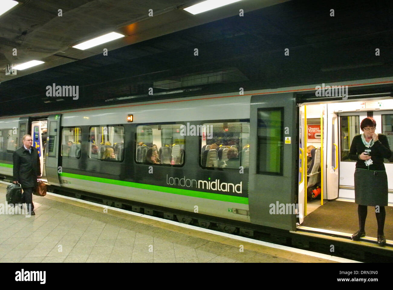 London midland train hi-res stock photography and images - Alamy