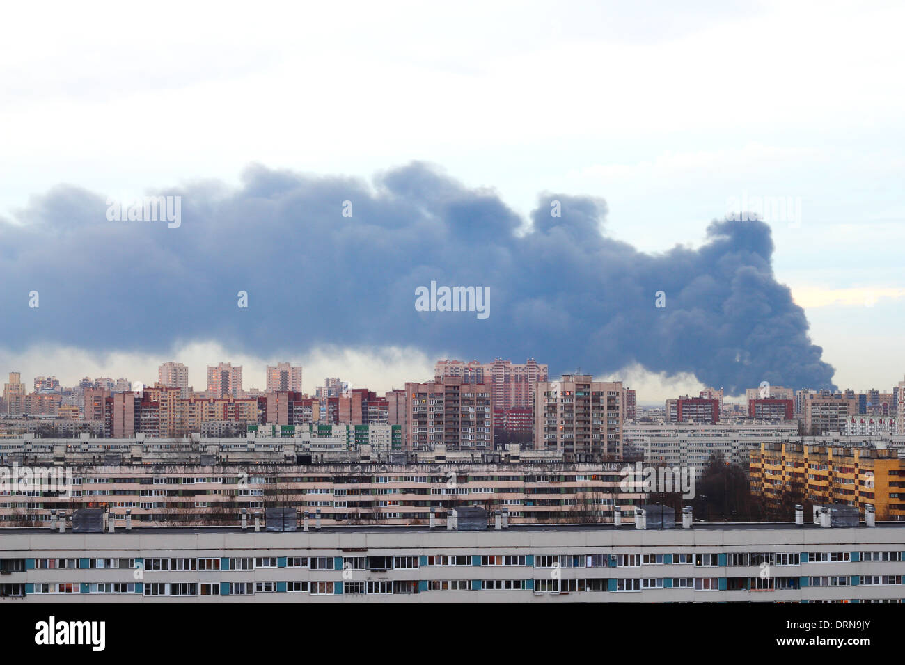 Huge smoke fire accident hi-res stock photography and images - Alamy