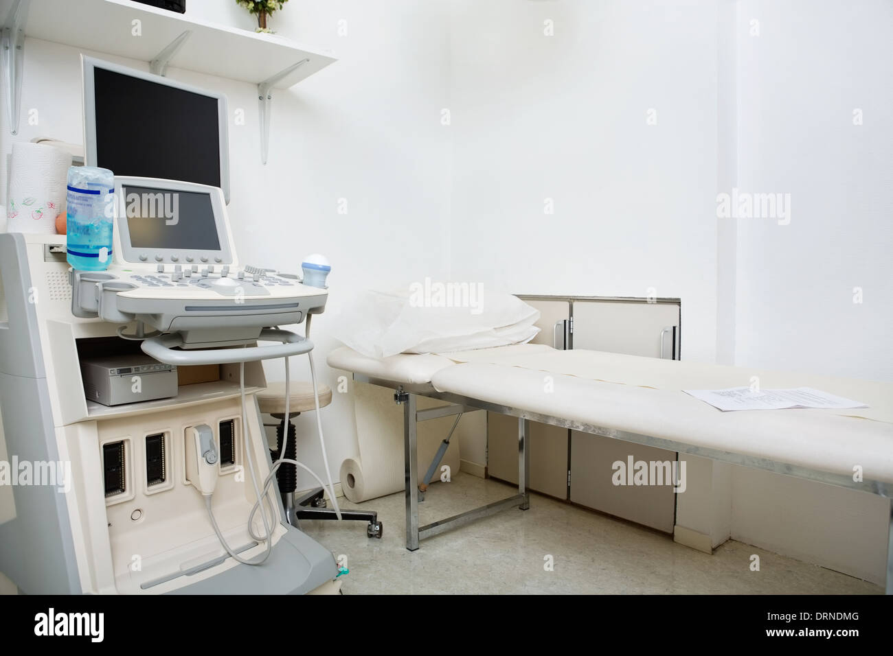 Medical Room With Ultrasound Machine Stock Photo - Alamy