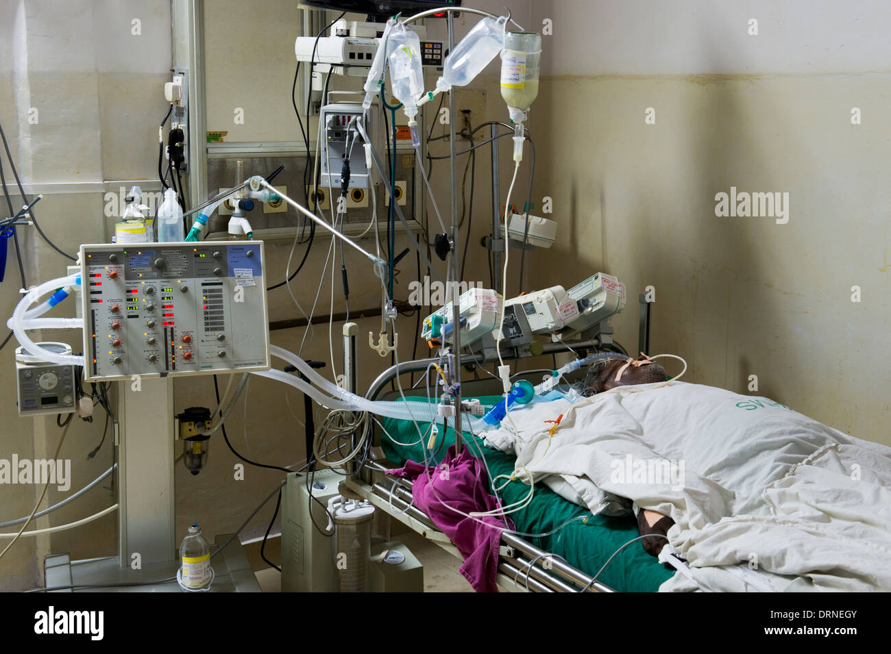 Indian male heart patient in CCU at Sathya Sai Baba Super Speciality ...