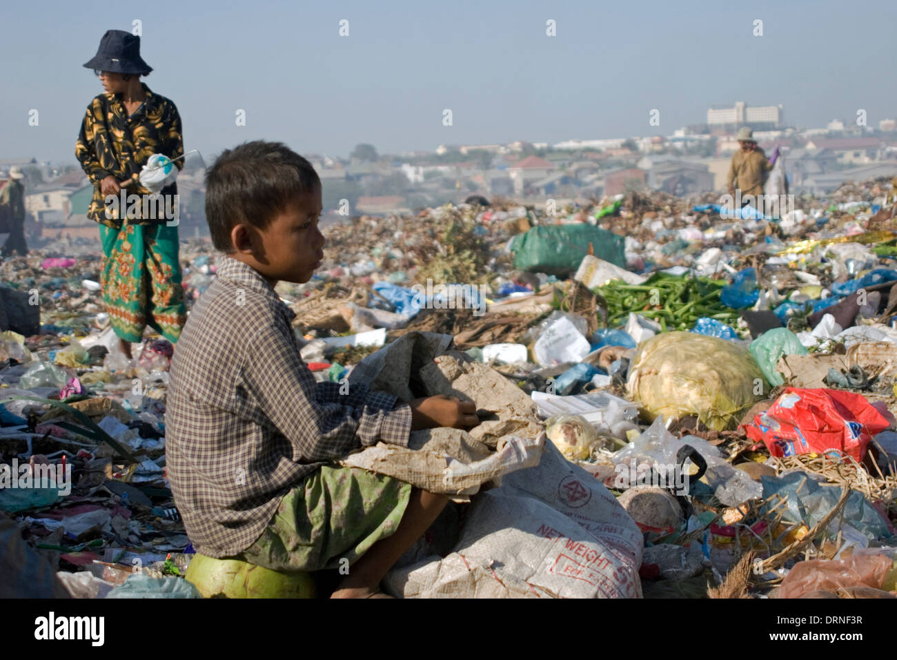 Scavenger boy hi-res stock photography and images - Alamy