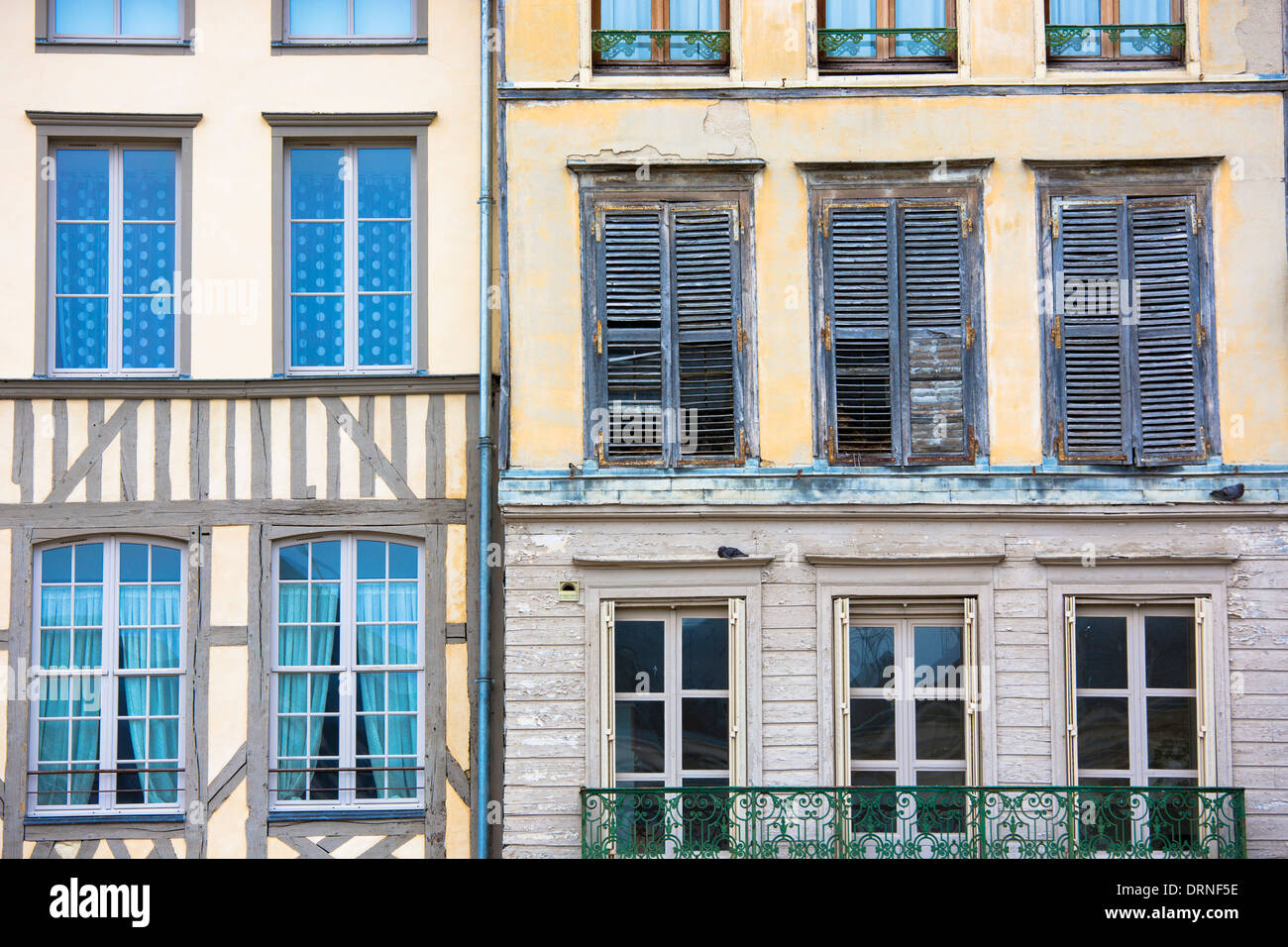 Medieval timber architecture hi-res stock photography and images - Alamy