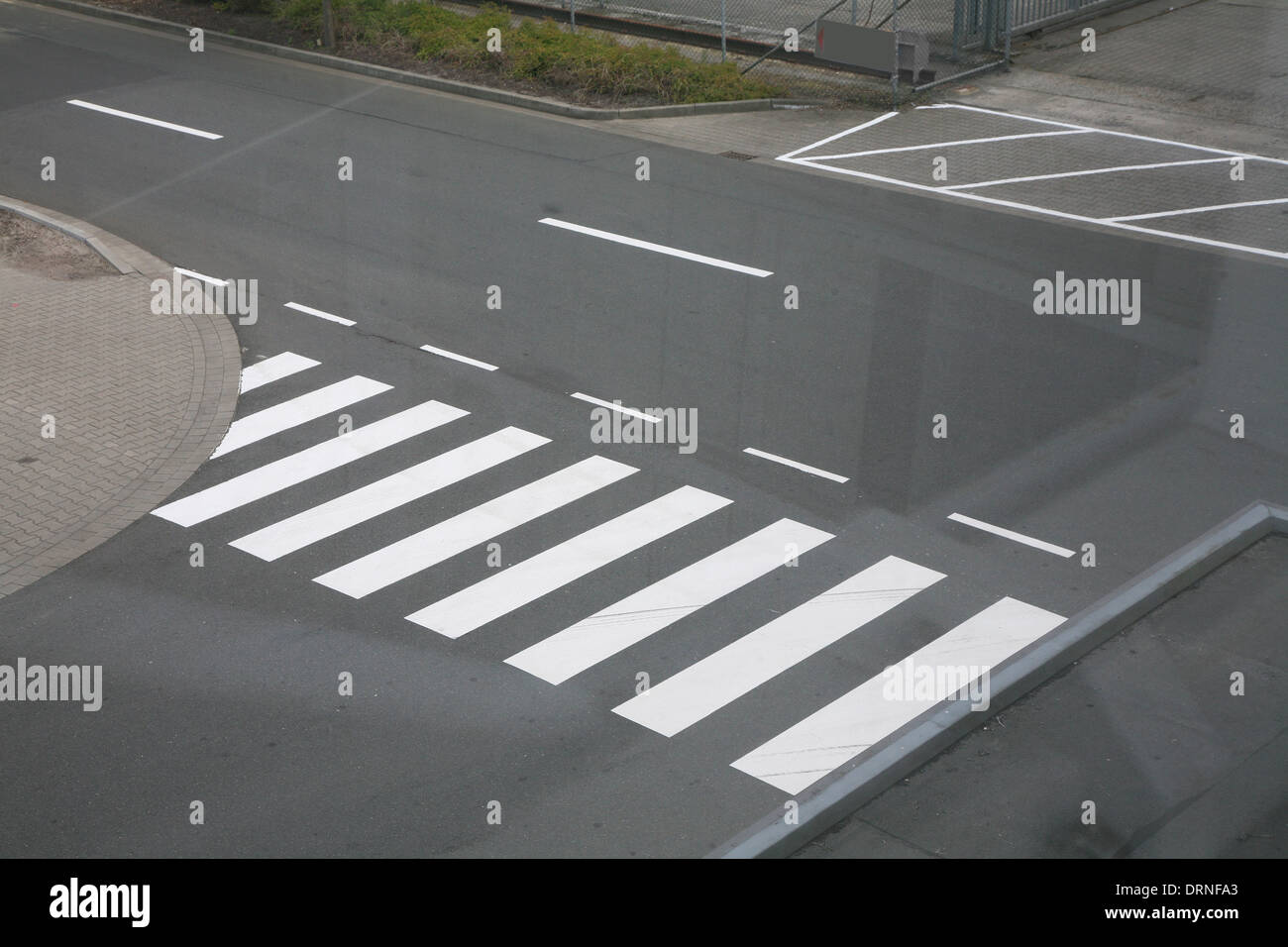 Perspective asphalt road crosswalk stripes hi-res stock photography and ...