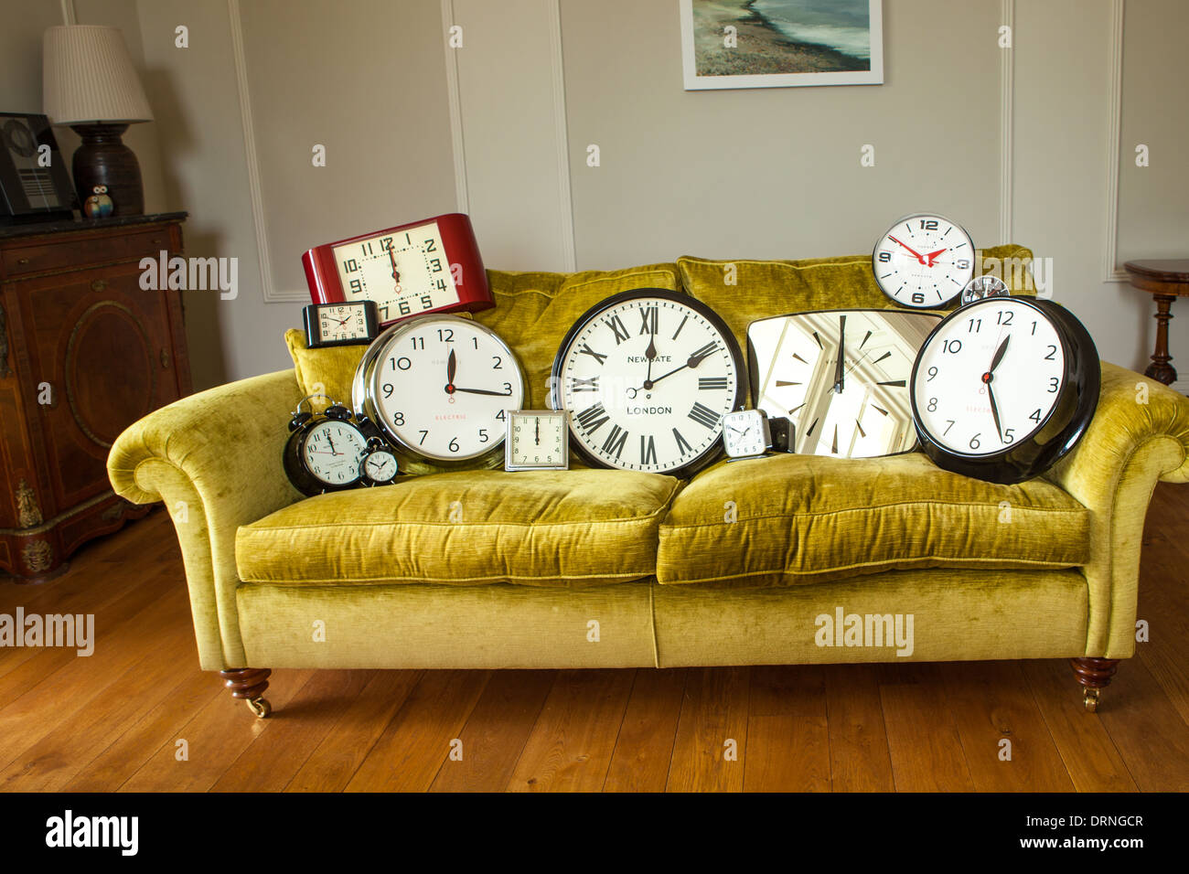 Set your clocks hi-res stock photography and images - Alamy