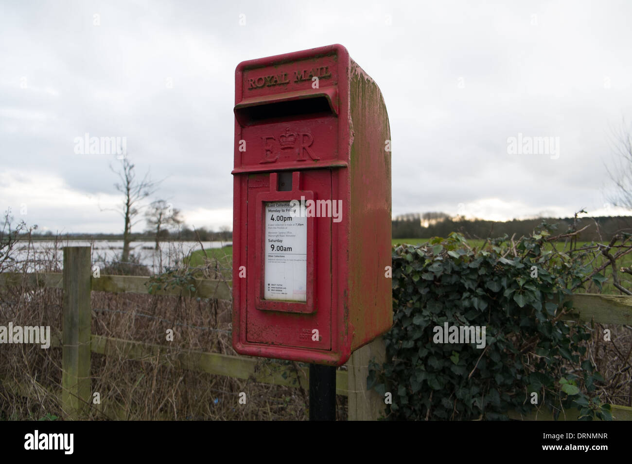 Mail collection hi-res stock photography and images - Alamy