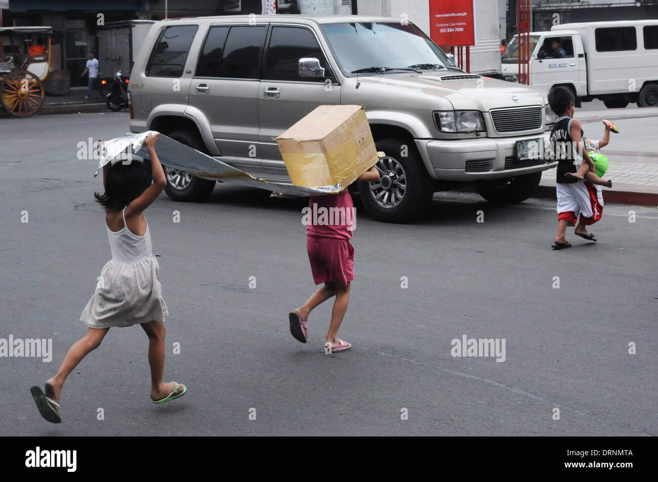 Filipino children dance hi-res stock photography and images - Alamy