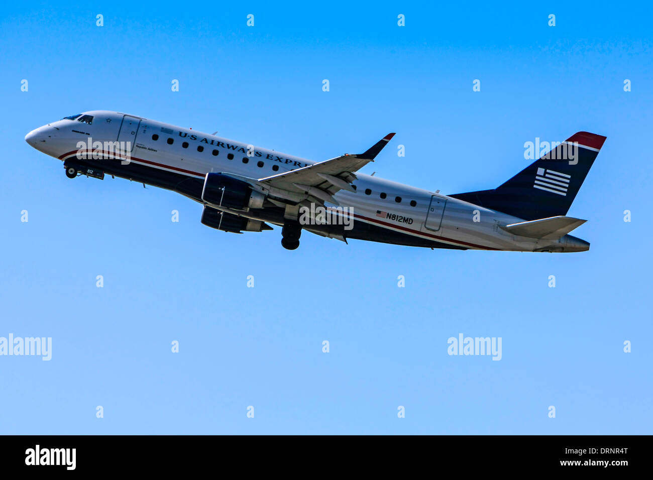 Airlines embraer hi-res stock photography and images - Alamy