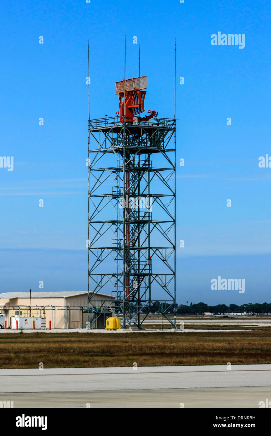 Airport surveillance radar hi-res stock photography and images - Alamy