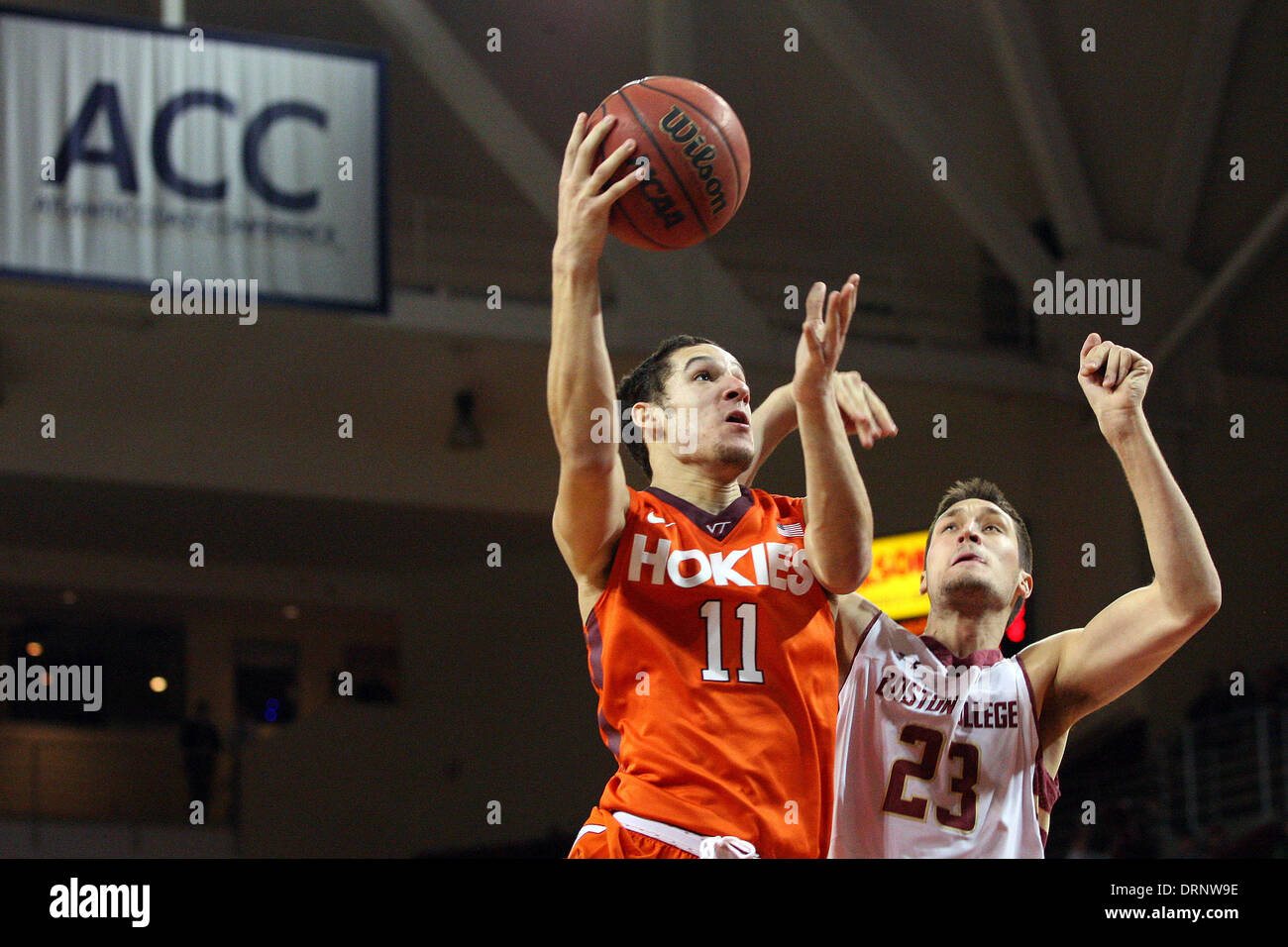 Chestnut Hill, Massachusetts, USA. 30th Jan, 2014. January 29, 2014 ...