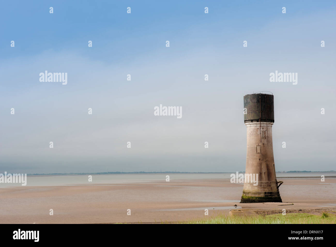 Low lighthouse at Spurn Point. Disused lighthouse Stock Photo - Alamy