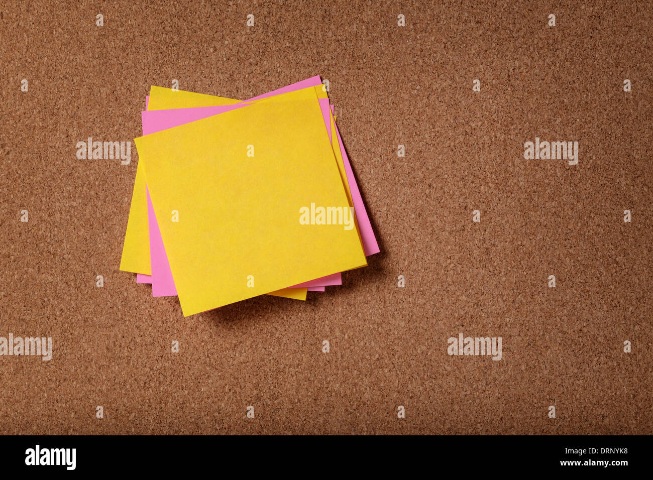 bunch of empty sticky notes on cork board Stock Photo - Alamy
