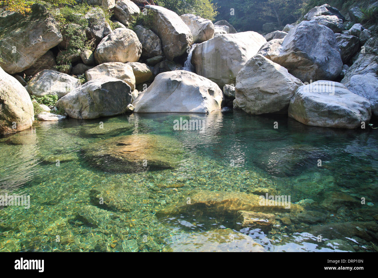 Gravel stream bed hi-res stock photography and images - Alamy