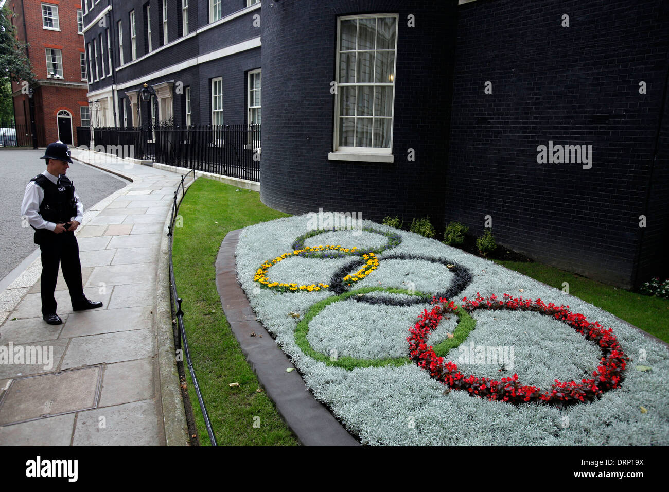10-downing-street-garden-hi-res-stock-photography-and-images-alamy