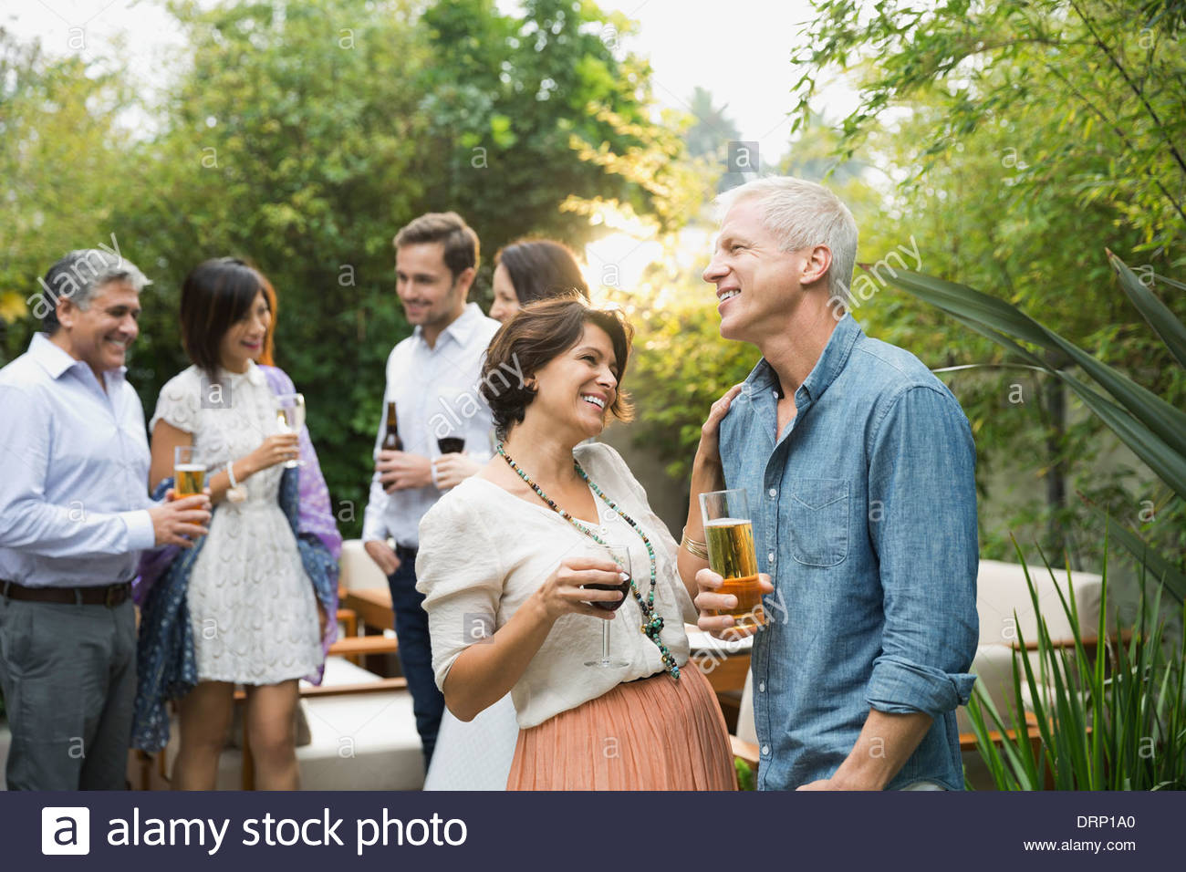 Outdoor party hi-res stock photography and images - Alamy