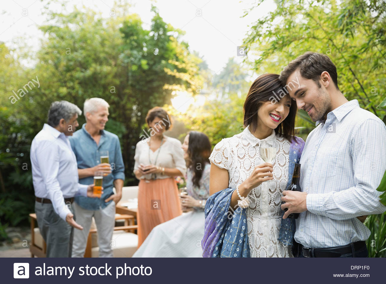 Outdoor party hi-res stock photography and images - Alamy