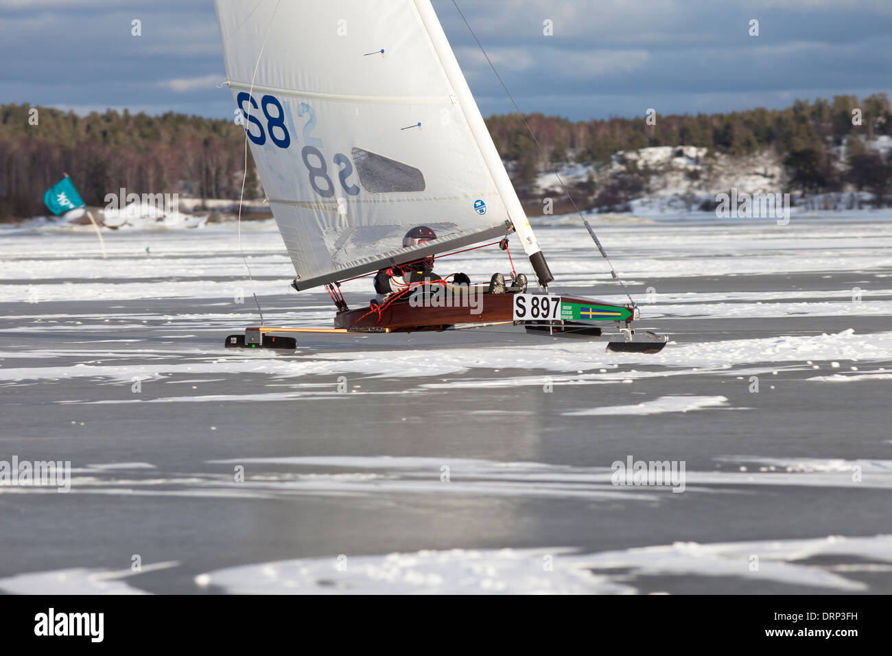Yachting on ice hi-res stock photography and images - Alamy