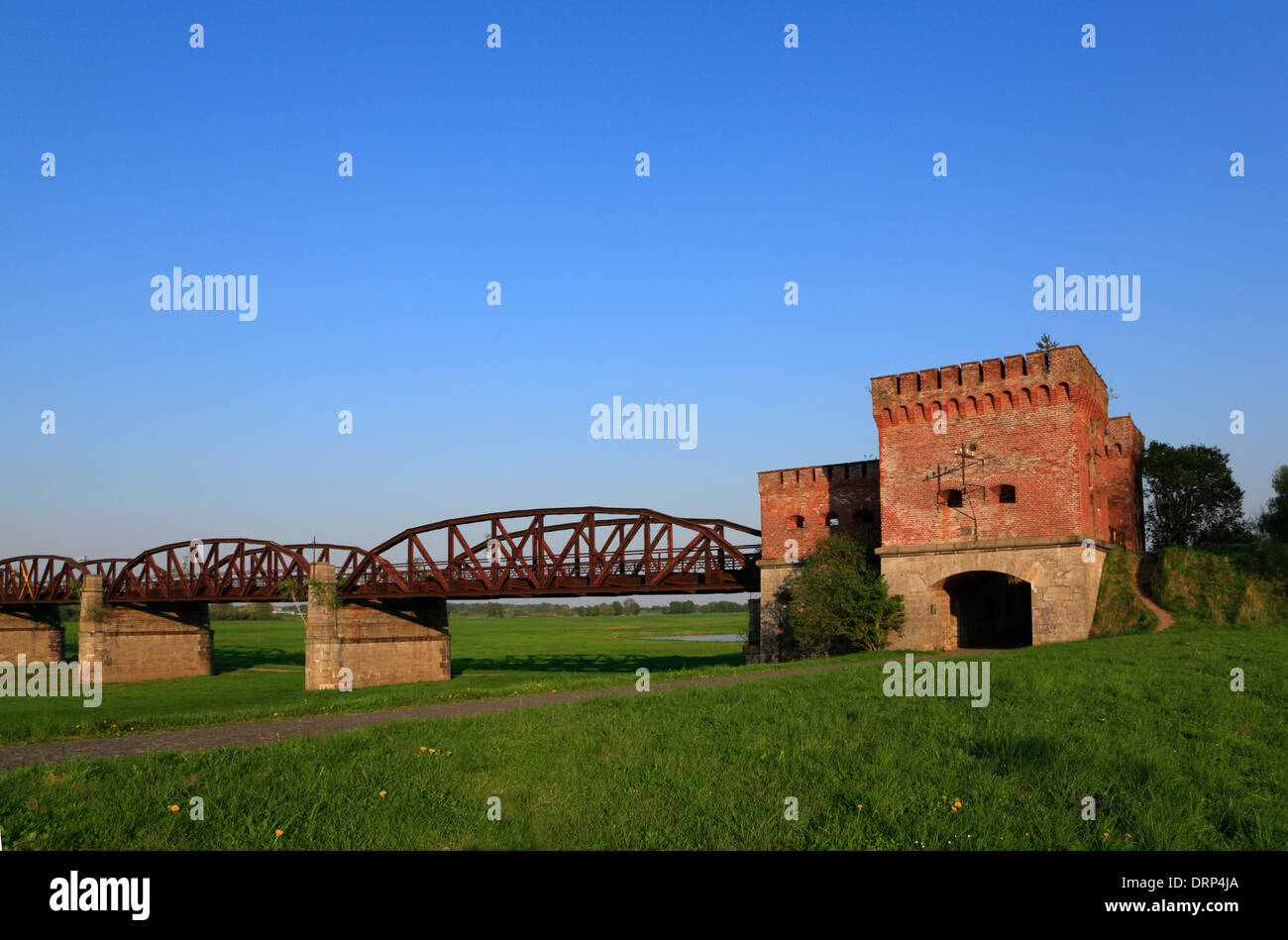 Elbe bridges hi-res stock photography and images - Alamy