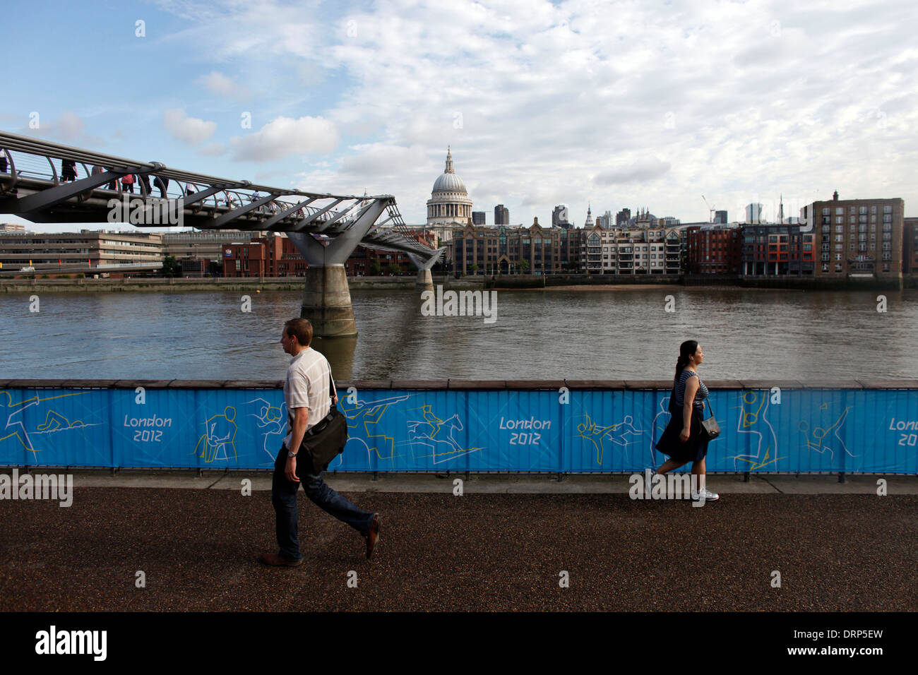 2012 London Olympics and Paralympic signs Stock Photo - Alamy