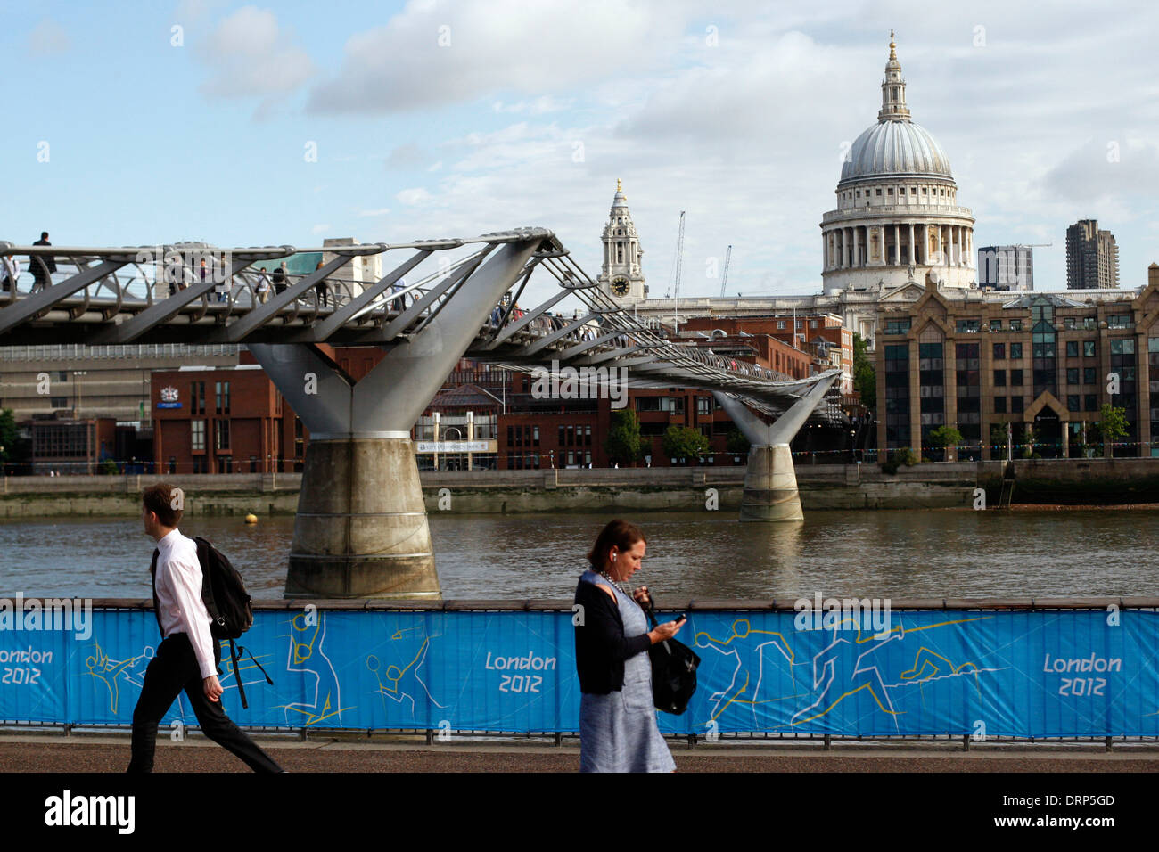 2012 London Olympics and Paralympic signs Stock Photo - Alamy