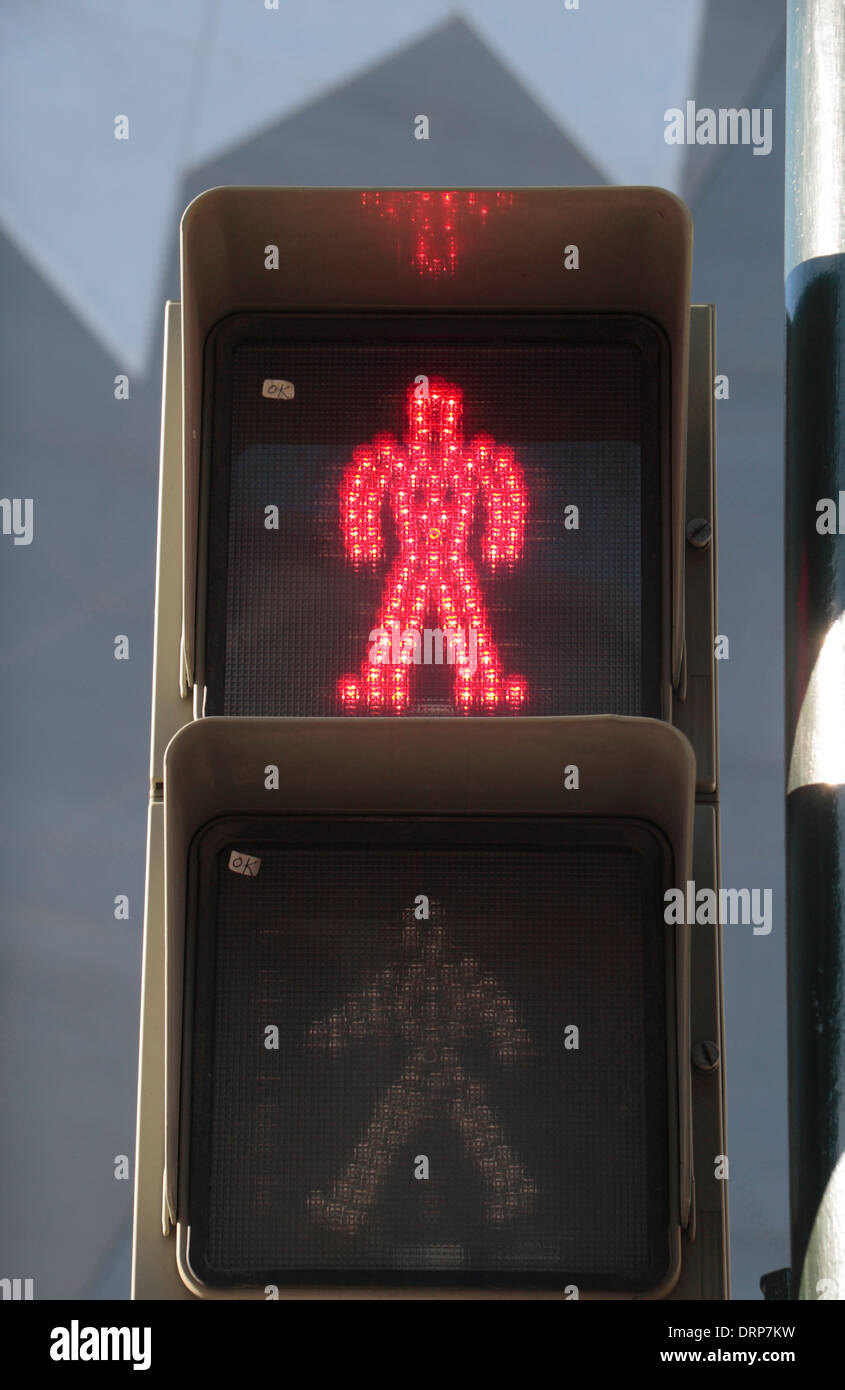 Pedestrian red light hi-res stock photography and images - Alamy