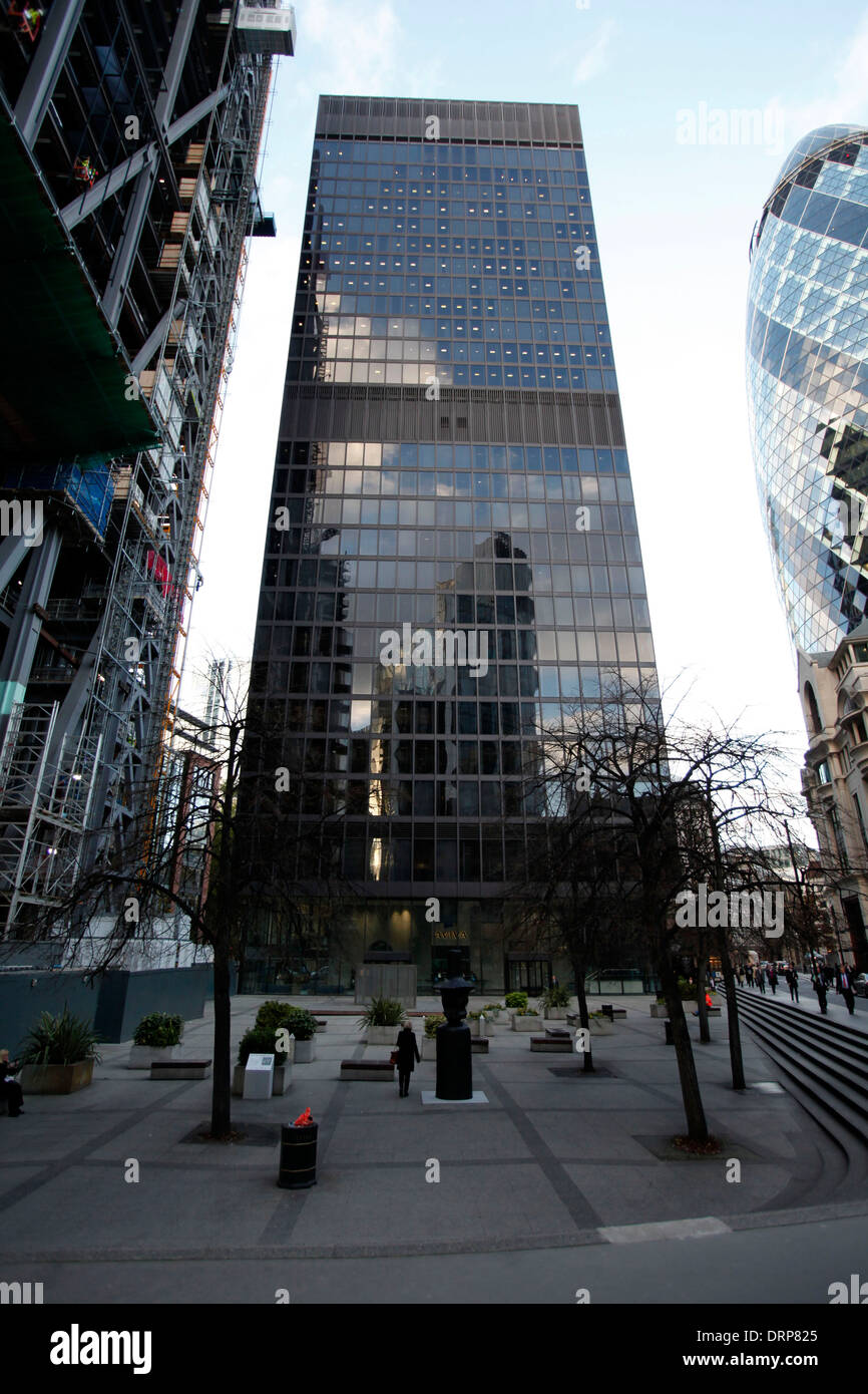 AVIVA Tower in the City of London Stock Photo - Alamy