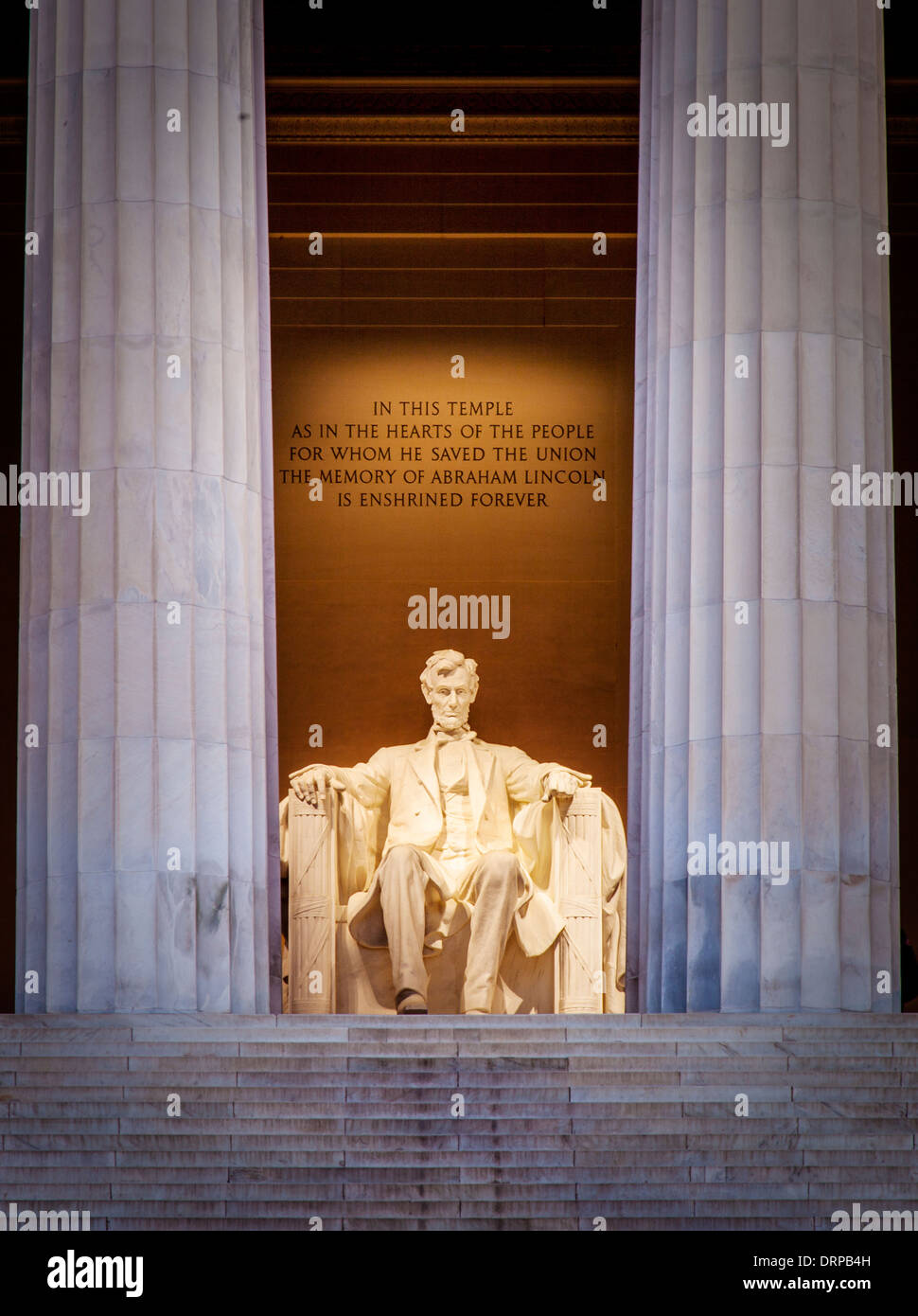 Lincoln memorial columns and steps hi-res stock photography and images ...