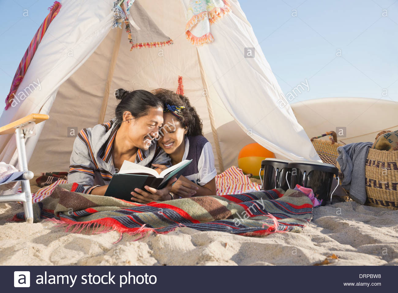 Book and beach hi-res stock photography and images - Alamy