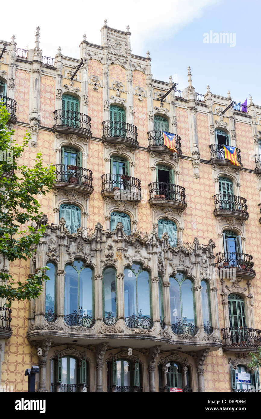 Spanish contemporary architecture hi-res stock photography and images ...