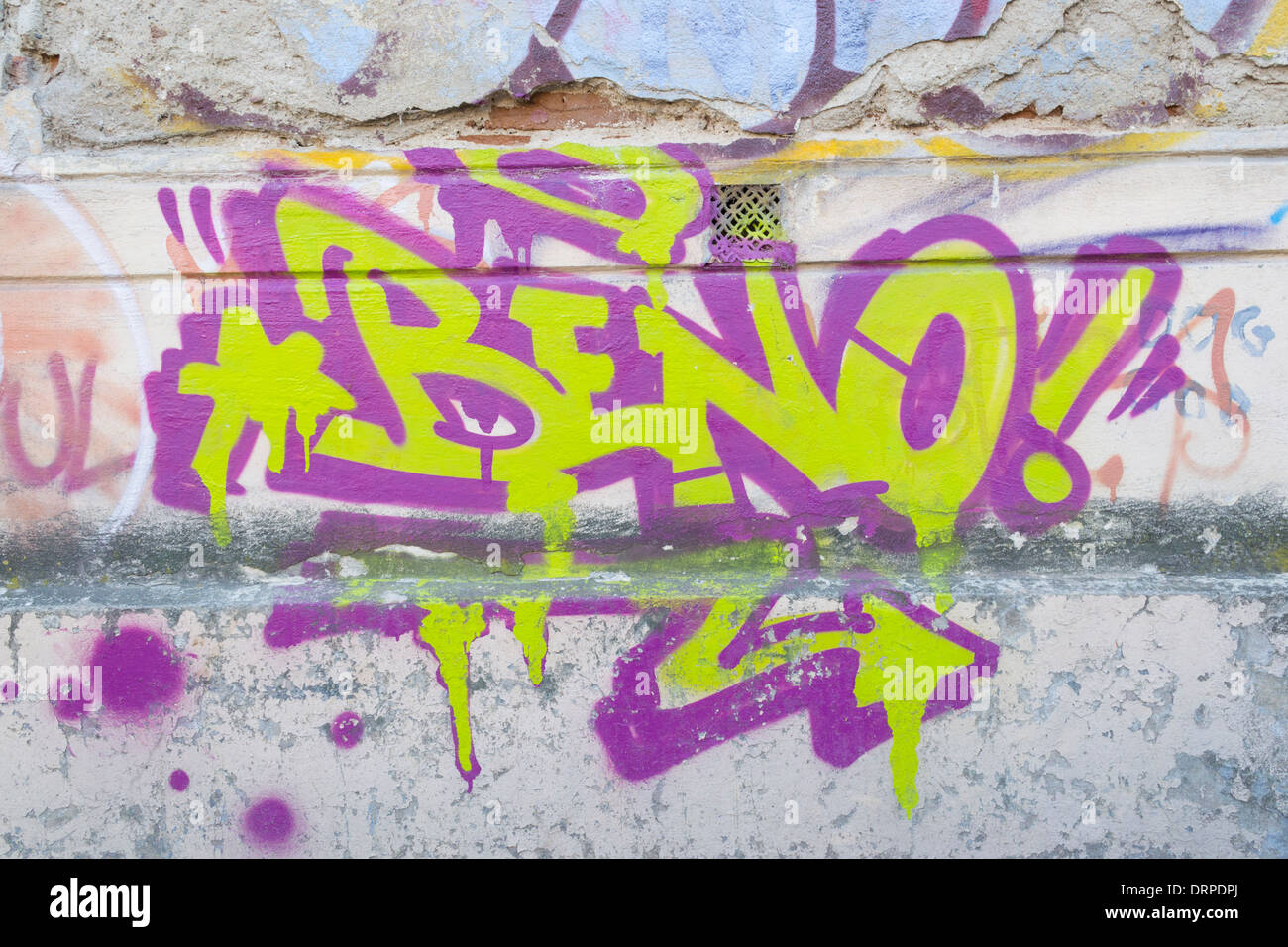Graffiti street art in Bucharest, Romania Stock Photo - Alamy