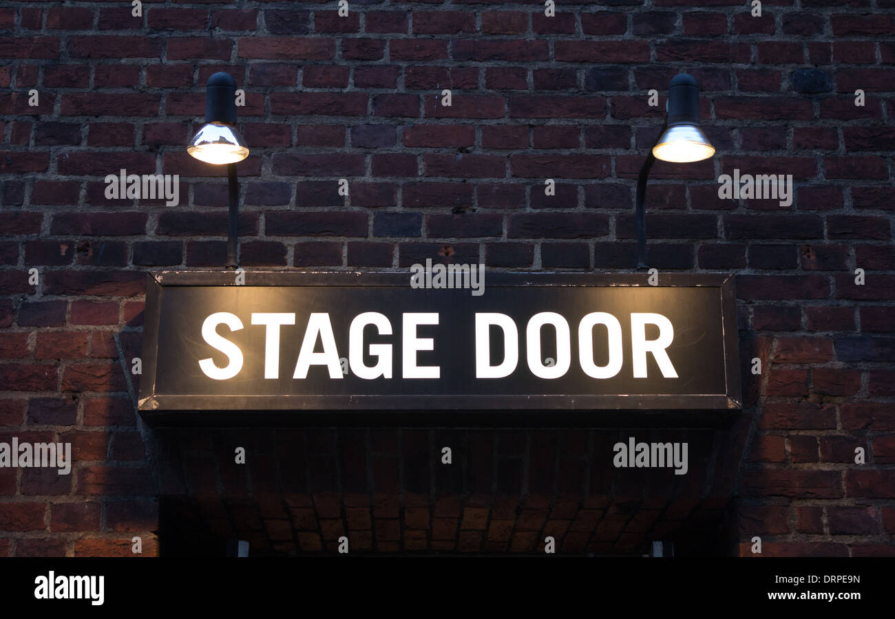 Stage door sign hi-res stock photography and images - Alamy