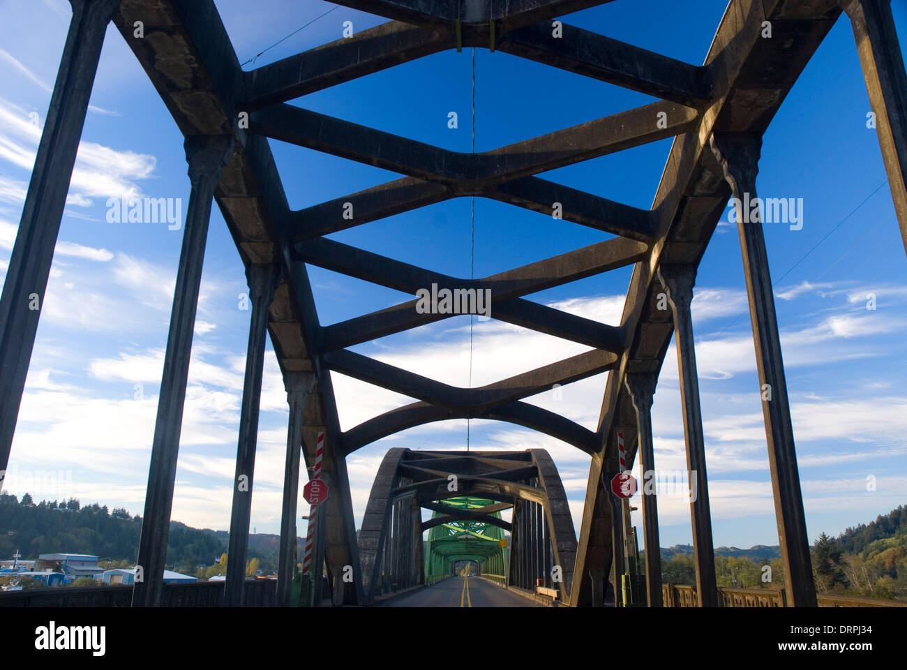 Umpqua River Bridge, Reedsport, Pacific Coast Scenic Byway, Oregon ...